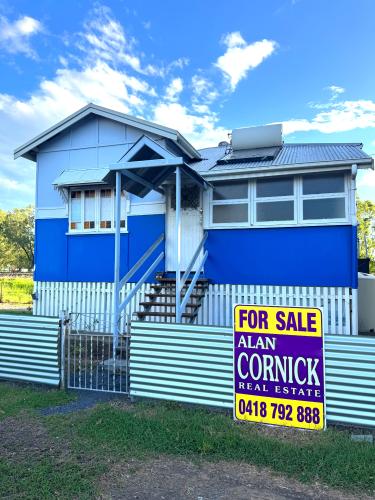 VACANT POSSESSION - Affordable Investment with Outlook over Park and ...