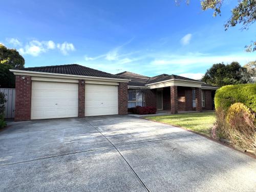 Bailey Property - Spacious 4-Bedroom Family Home!