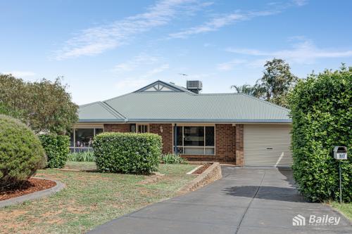 Bailey Property - The Perfectly Located Family Home!