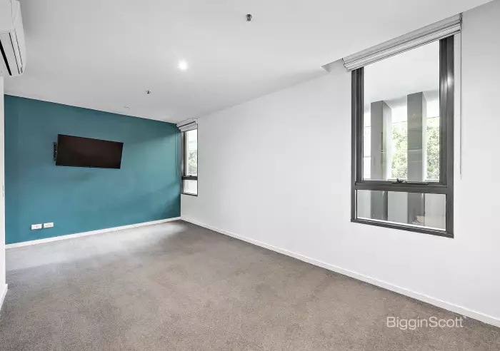 CHARLIE – SMART STUDIO LIVING WITH CAR PARK - BigginScott