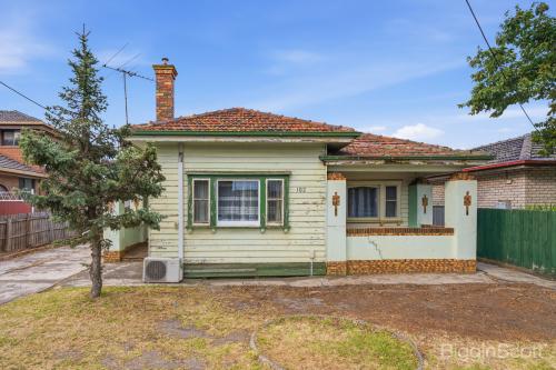 Californian Bungalow Charm with Dual Street Frontage - BigginScott