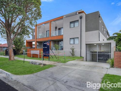 SPRINGVALE CENTRAL!!! - BigginScott