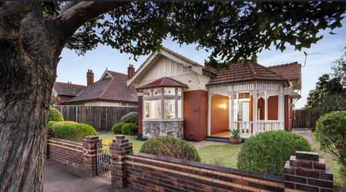 Great Location - BigginScott