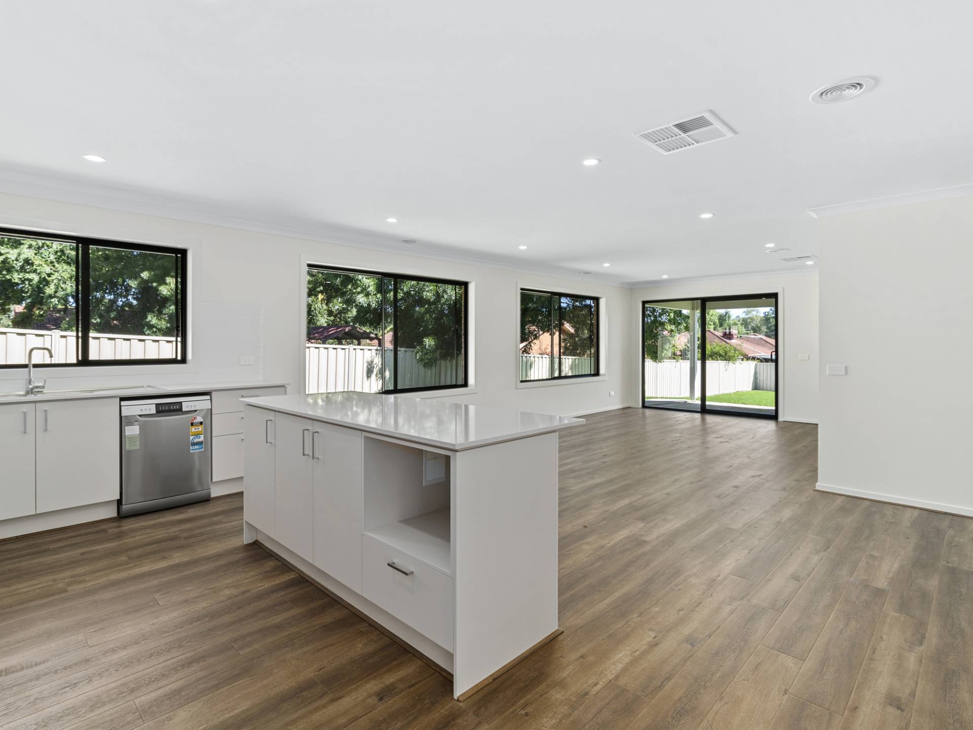 Brand New Family Home - Border Property Exchange