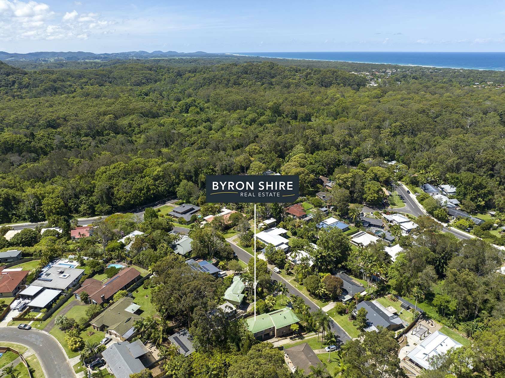 Byron Shire Real Estate - Spacious, Elevated Family Home with Plenty of ...