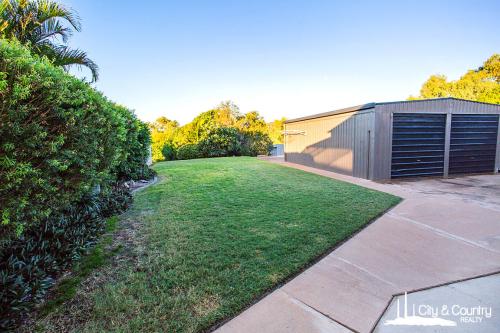 Snap It Up on Erap! - City and Country