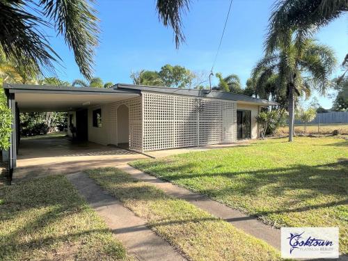 Large 3 bedroom home, 2 bay shed, fully fenced - Cooktown Platinum Realty