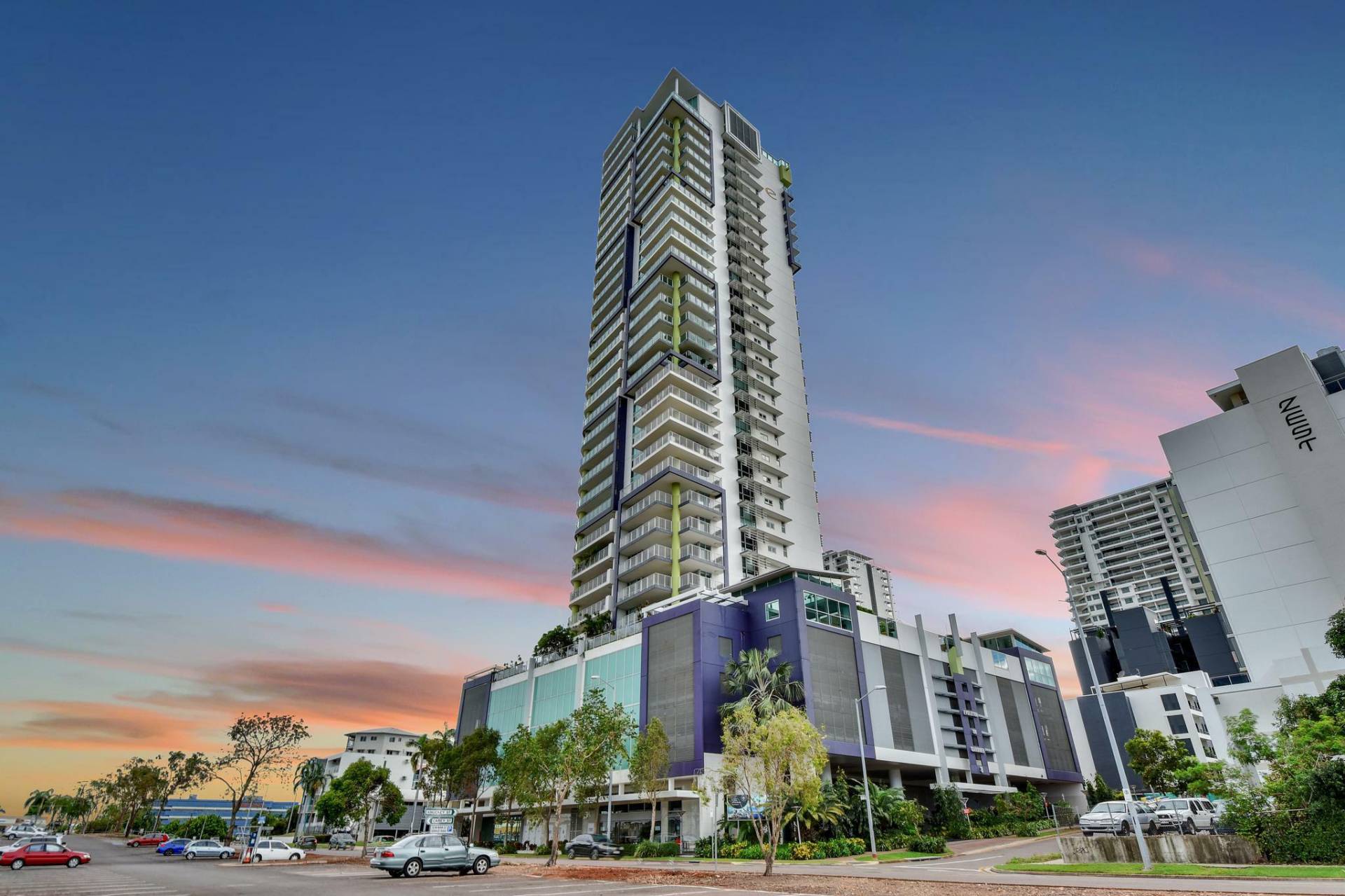 Core Realty (NT) - Evolution on Gardiner - 400sqm Sub-penthouse on level 21