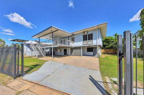 Core Realty (NT) - 3 x Bedroom + Rumpus + second Kitchen + downstairs ...