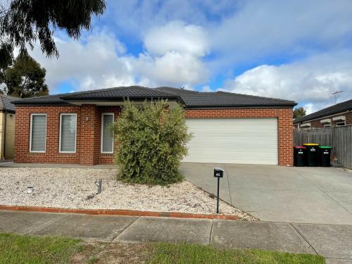 Cooper Real Estate - In Brookfield!