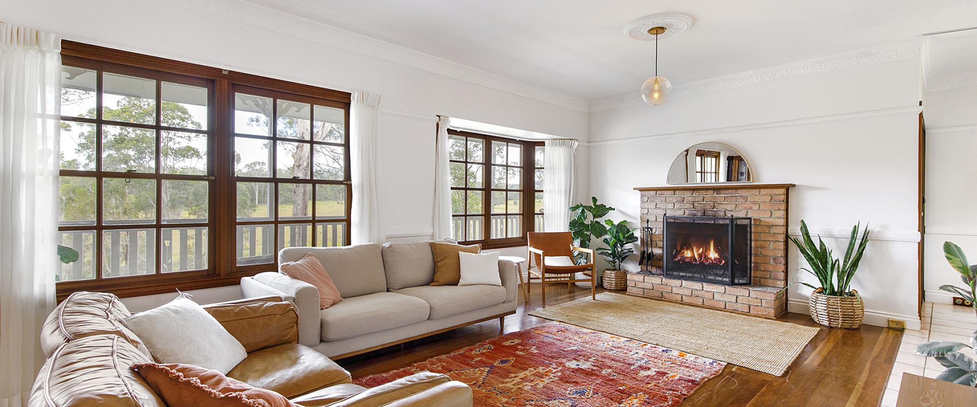 David Berns Real Estate - FAIRYTALE QUEENSLANDER WITH DUAL LIVING