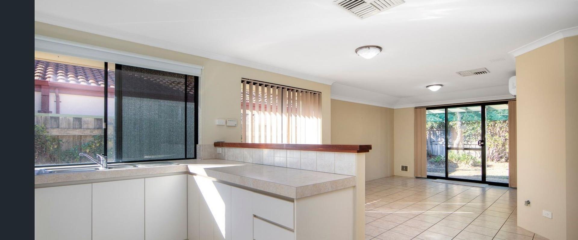 David Thorn & Associates - PERFECT LOCATION!