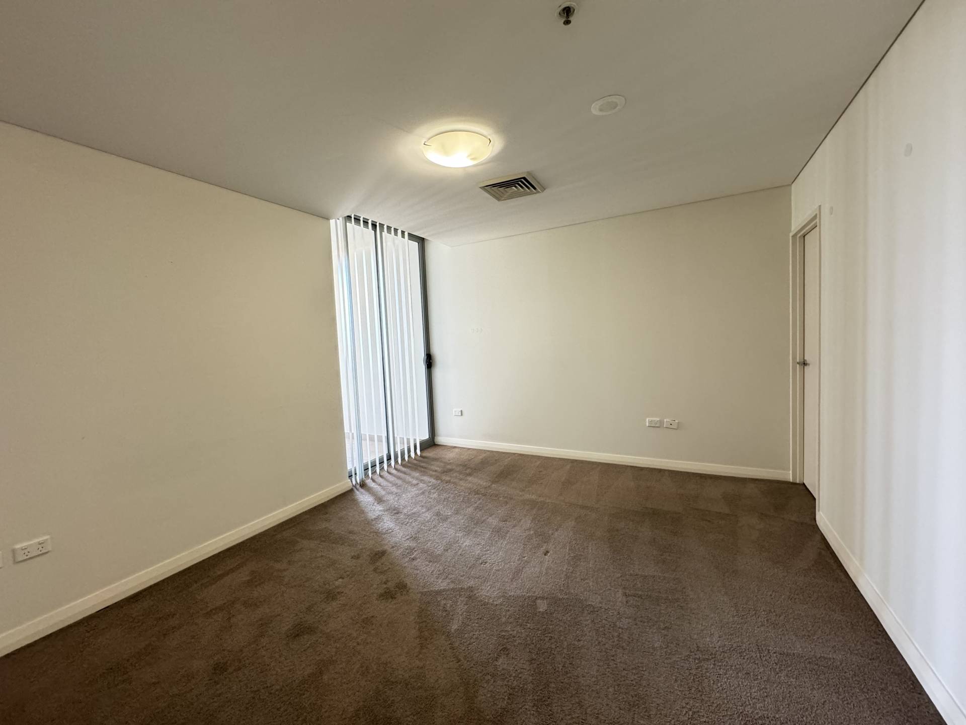 Greencliff - THREE BEDROOMS NEW APARMENT COMPLEX IN THE HEART OF MASCOT