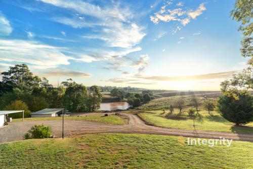 Integrity Real Estate - Your Dream Home Awaits at 30 Elvin Drive, Kinglake