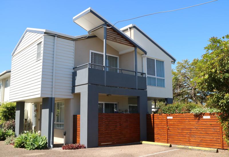 Jan Jones Real Estate - Home