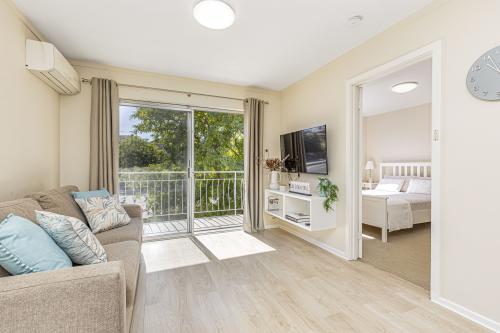 KPR Perth - Live Amongst The Tree Tops