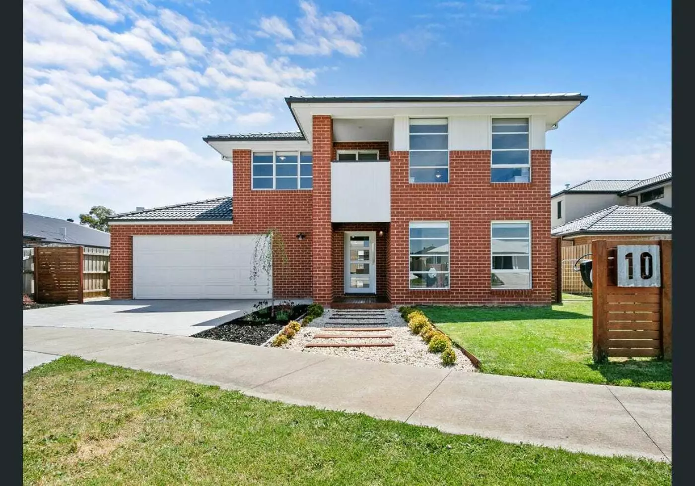 FN Central KW: FIVE BEDROOM HOUSE – NEAR NEW BUILD