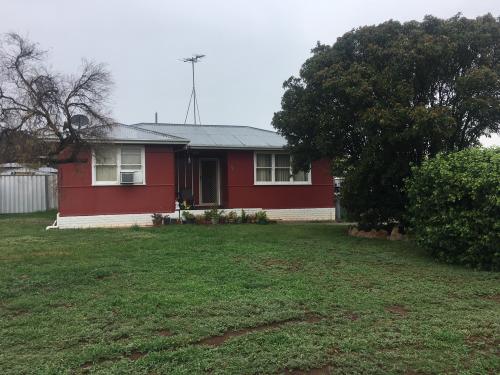 Affordable living in a great location!!! - Lakeford Real Estate