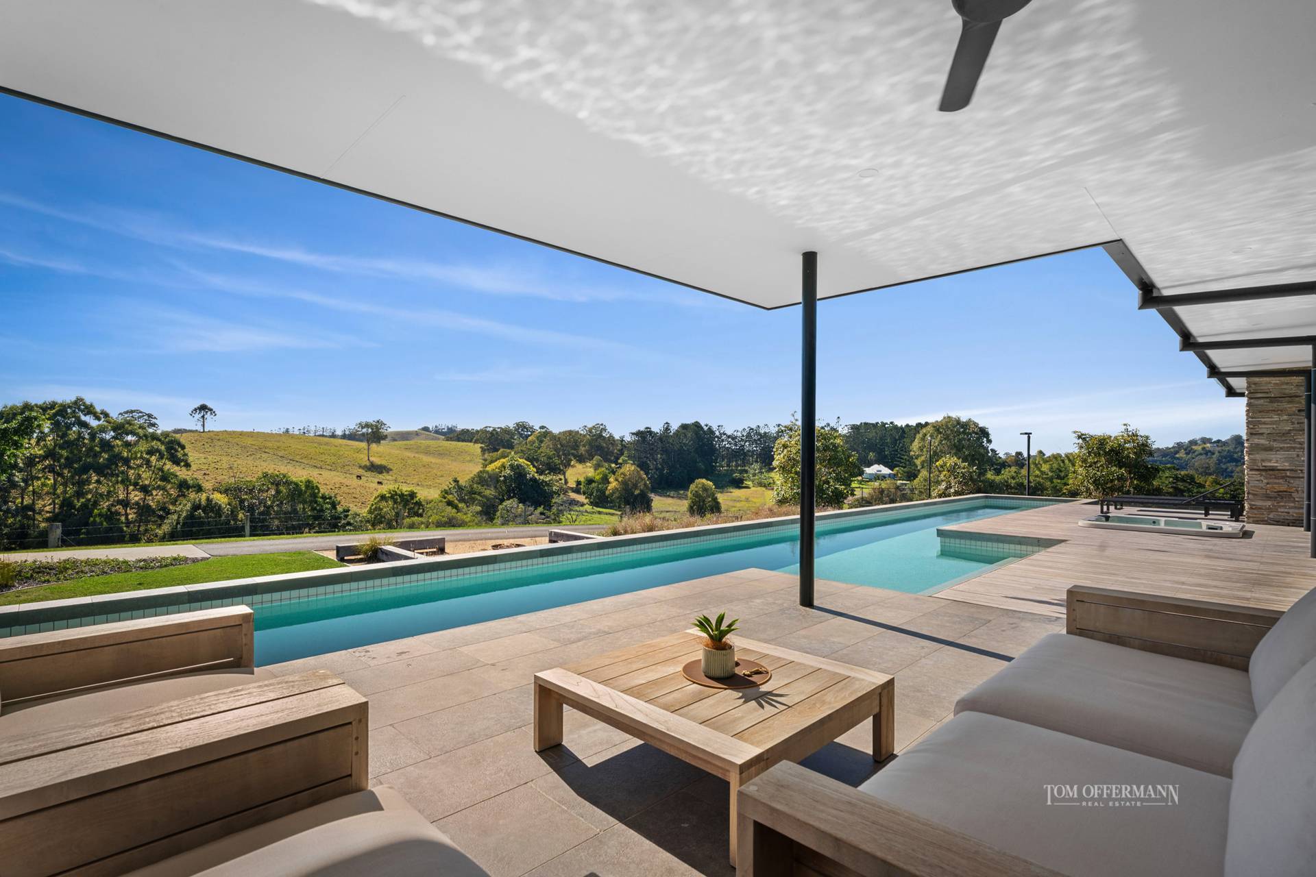 A Hilltop Haven of Grand Design - Tom Offermann Real Estate