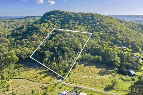 Yandina Realty - Stunning acreage property with town water