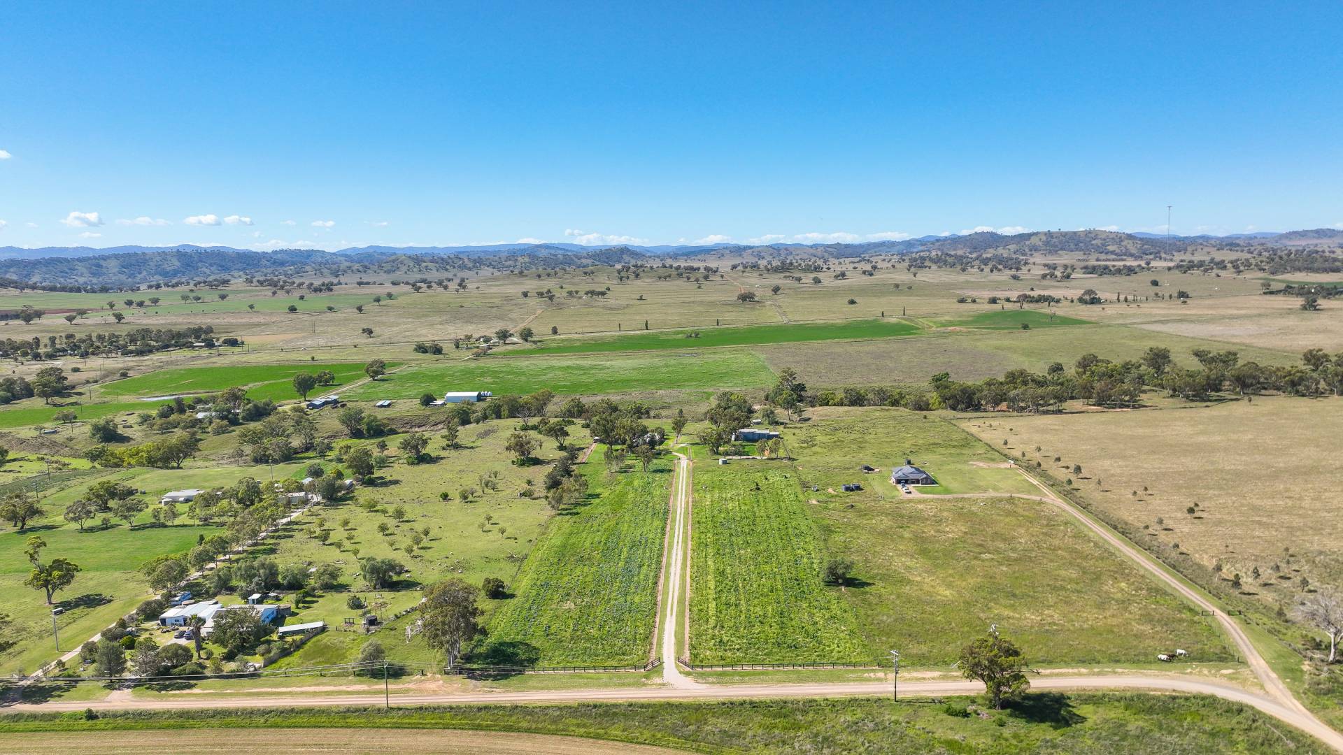 Purtle Plevey Agencies - Spacious Country Home on 10 Acres – “Elbenvale”