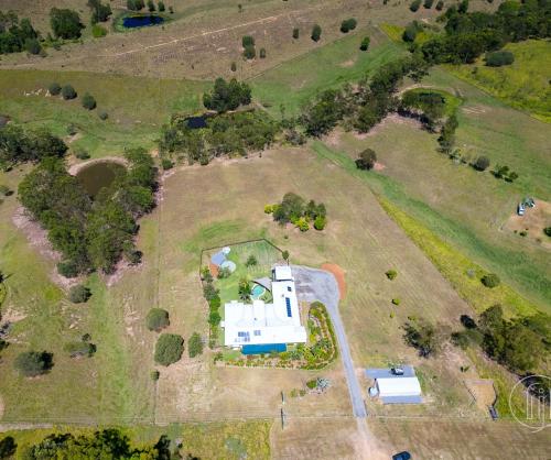 RJR Property - OFFERS INVITED FOR THE GREAT ENTERTAINER!