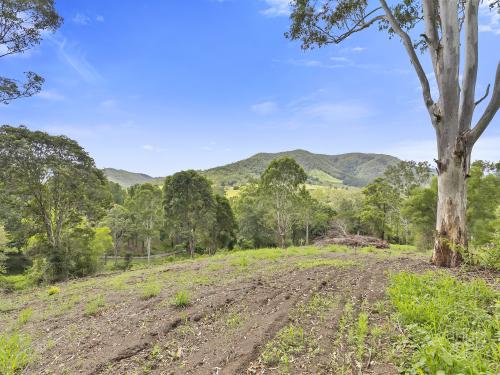 RJR Property - VIEWS AND PRIVACY!