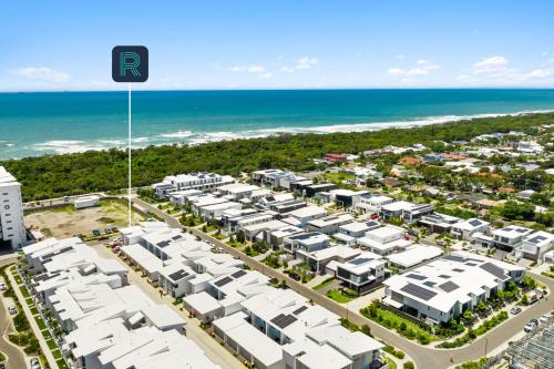 Rowling & Co Property - Live the beachside lifestyle
