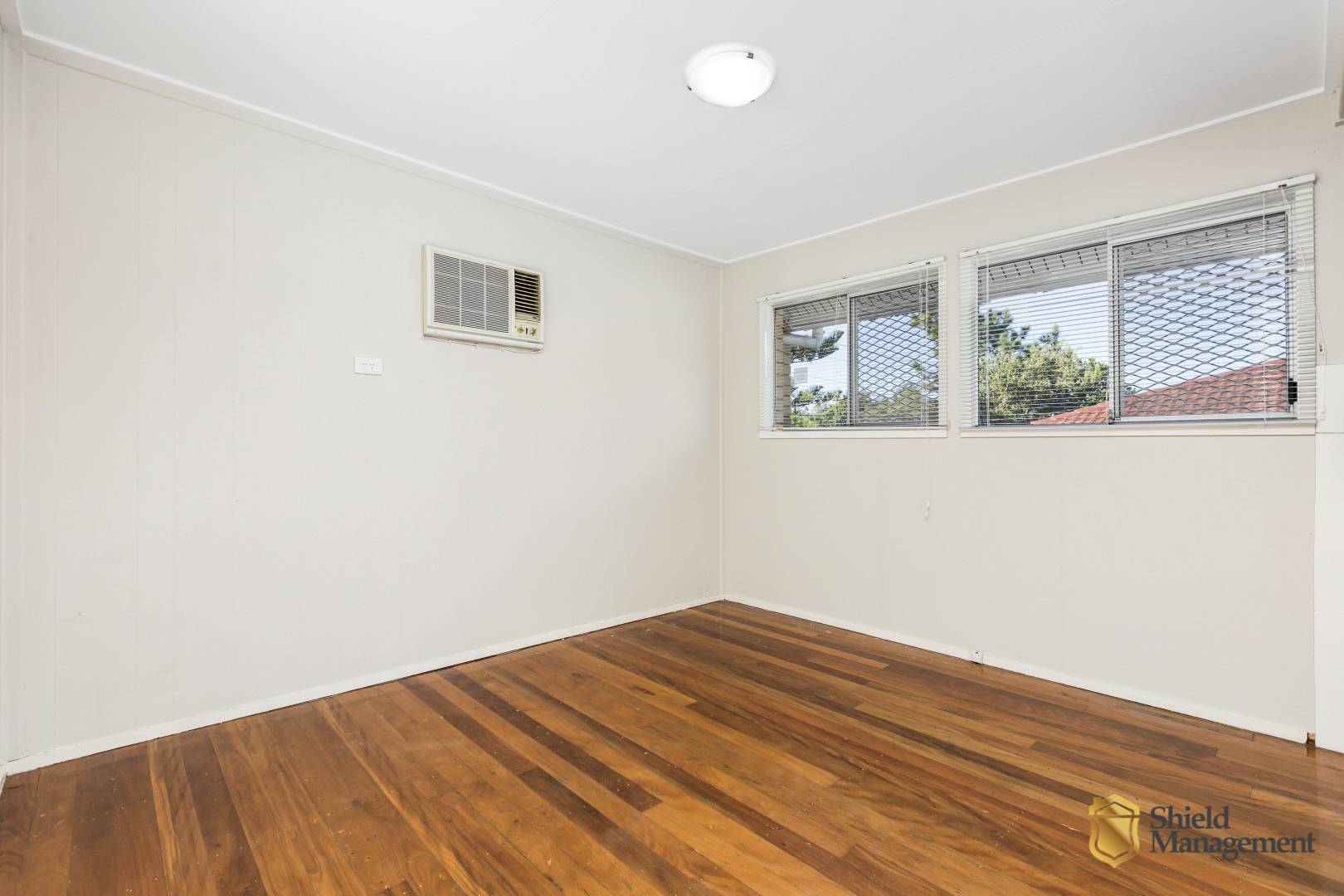 3 BEDROOM FAMILY HOME WITHIN PROXIMETY TO SCHOOLS AND PARKS ...