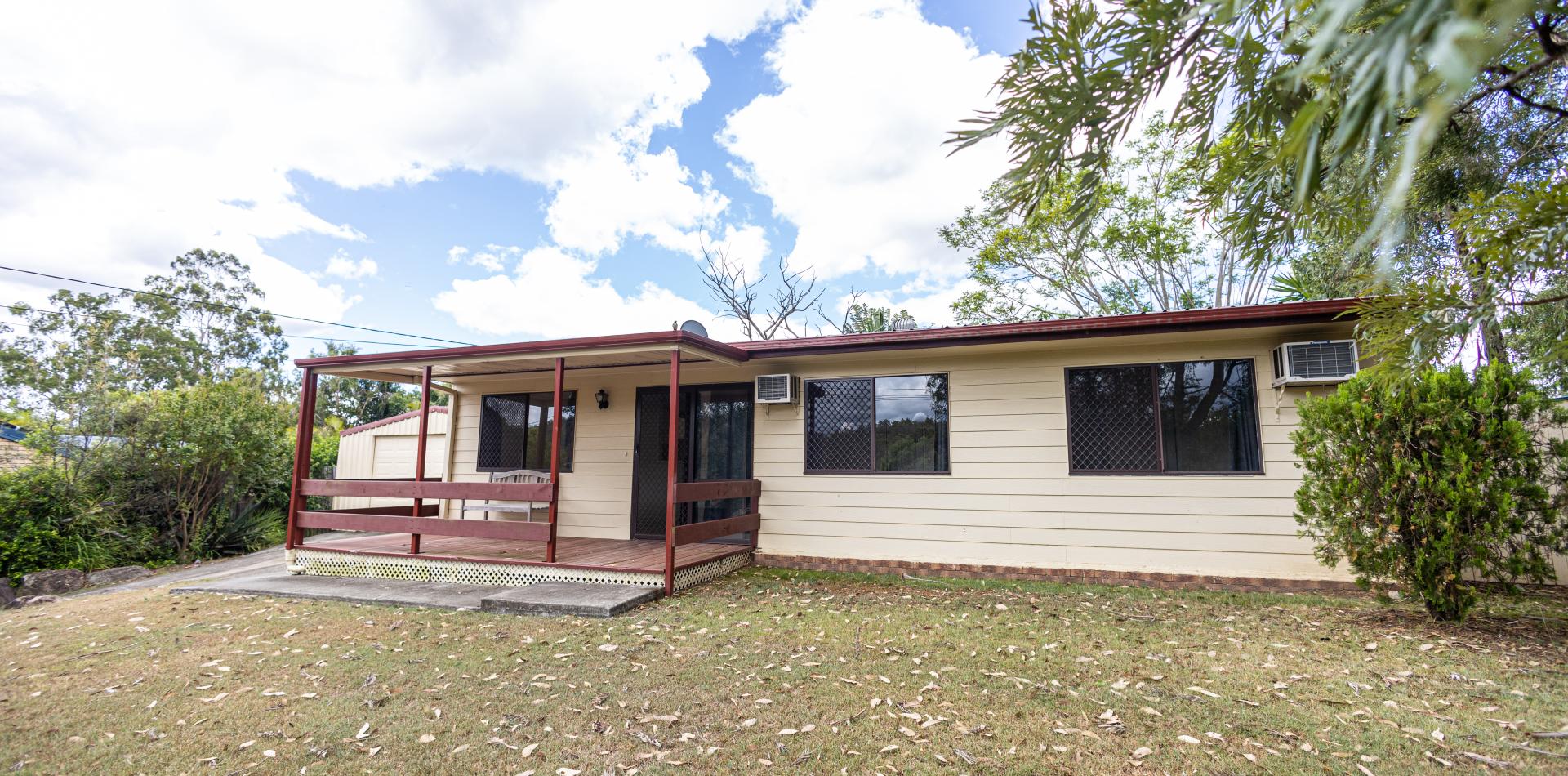 Family Friendly with a Real Back Yard!! - Shield Management