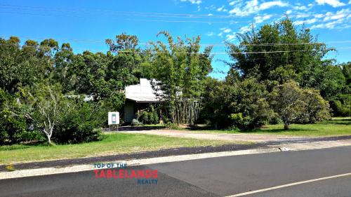 Top of the Tablelands Realty - Rural Property feeling in the middle of ...