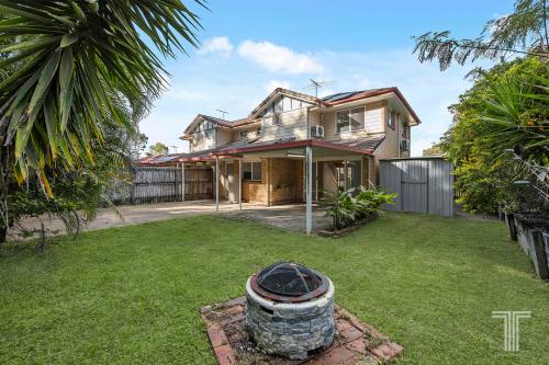 Tranquil Townhouse with Bushland Backdrop and Oversized Yard - Torres ...