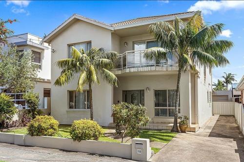 Tringas Property Group - Double brick family home in prized location