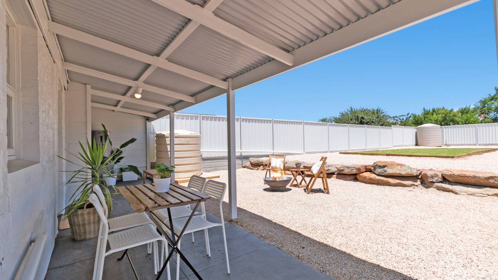 TWO TORRENS TITLES: CHARACTER COTTAGE + ADJACENT VACANT ALLOTMENT ...