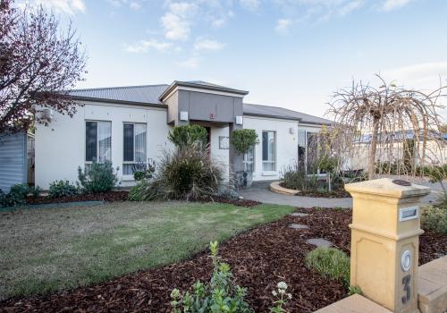 IF YOU WANT TO FIND A HOME WITH THE LOT - LOOK NO FURTHER - Wardle Co ...