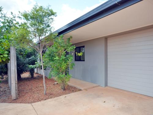 Weipa Real Estate - MODERN THREE BEDROOM GOLF LINKS DELIGHT!