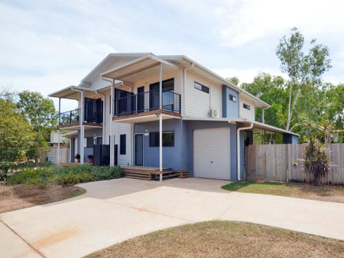 Weipa Real Estate - THIS BEAUTIFUL HALF-DUPLEX TOWNHOUSE HAS BEEN NEWLY ...