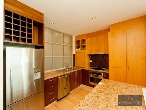 Welcome to Manhattan Towers in the heart of Perth!