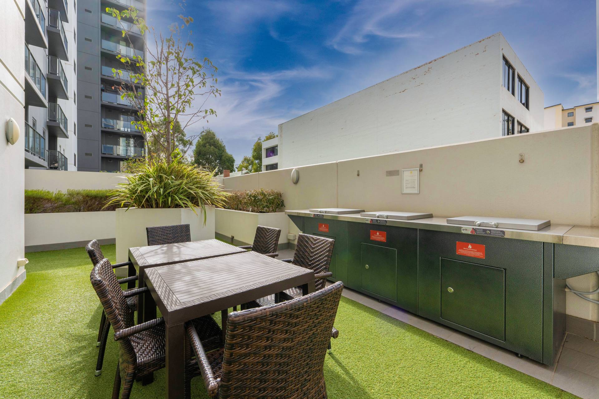 One bedroom gem opposite Perth Mint